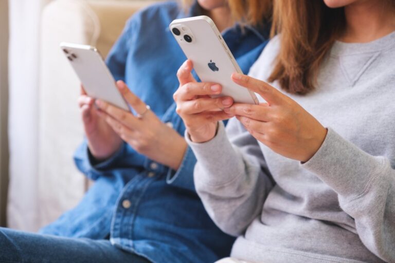 How to Mirror Someone's Phone Secretly: Ultimate Guide to Phone Mirroring